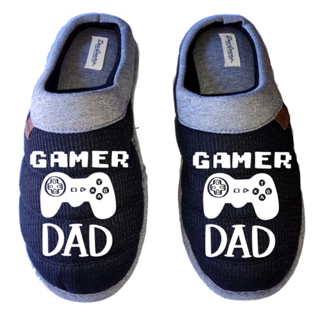 Gamer Dad Vintage Video Game Gamer DF by DEARFOAMS Men's Slippers ...