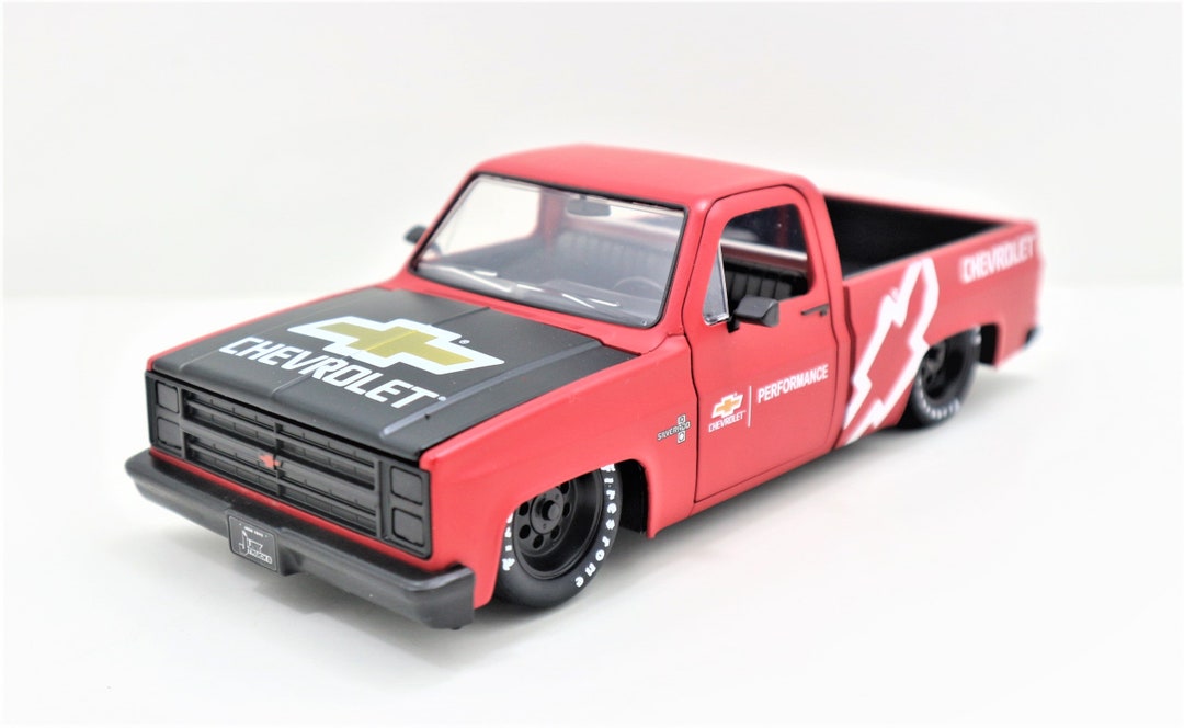 1985 Chevy C-10 Pickup Truck Die-cast 1:24 Scale Model Car Red - Etsy