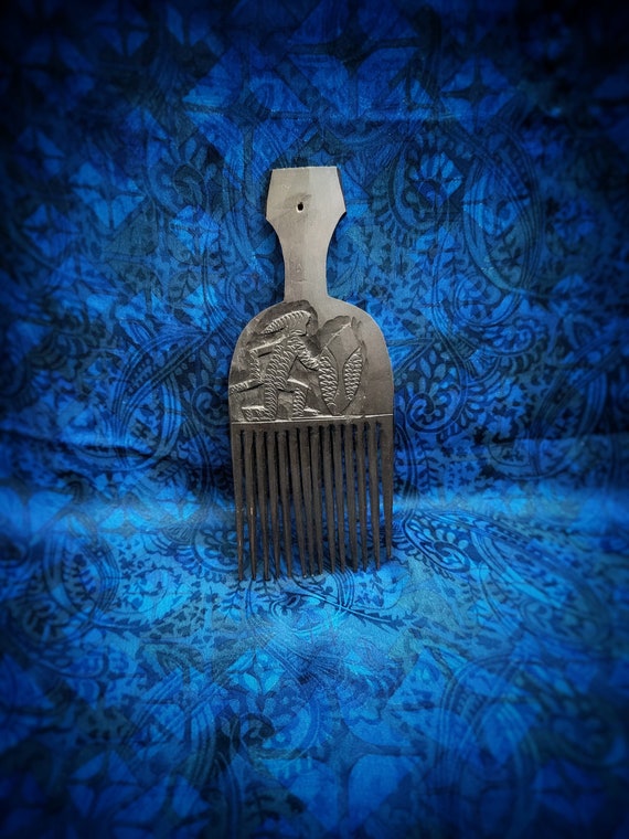 natural hair afro with - Gem