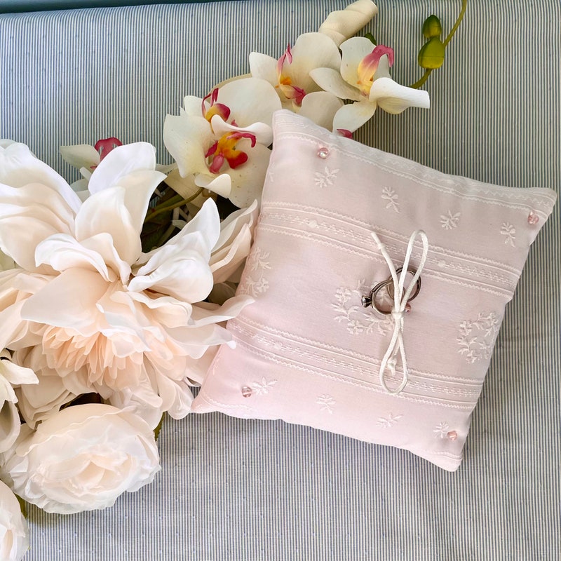 Unique Ring Pillow - Etsy