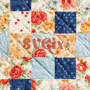 Roses Patchwork Quilt Seamless Pattern by Svgix - Etsy