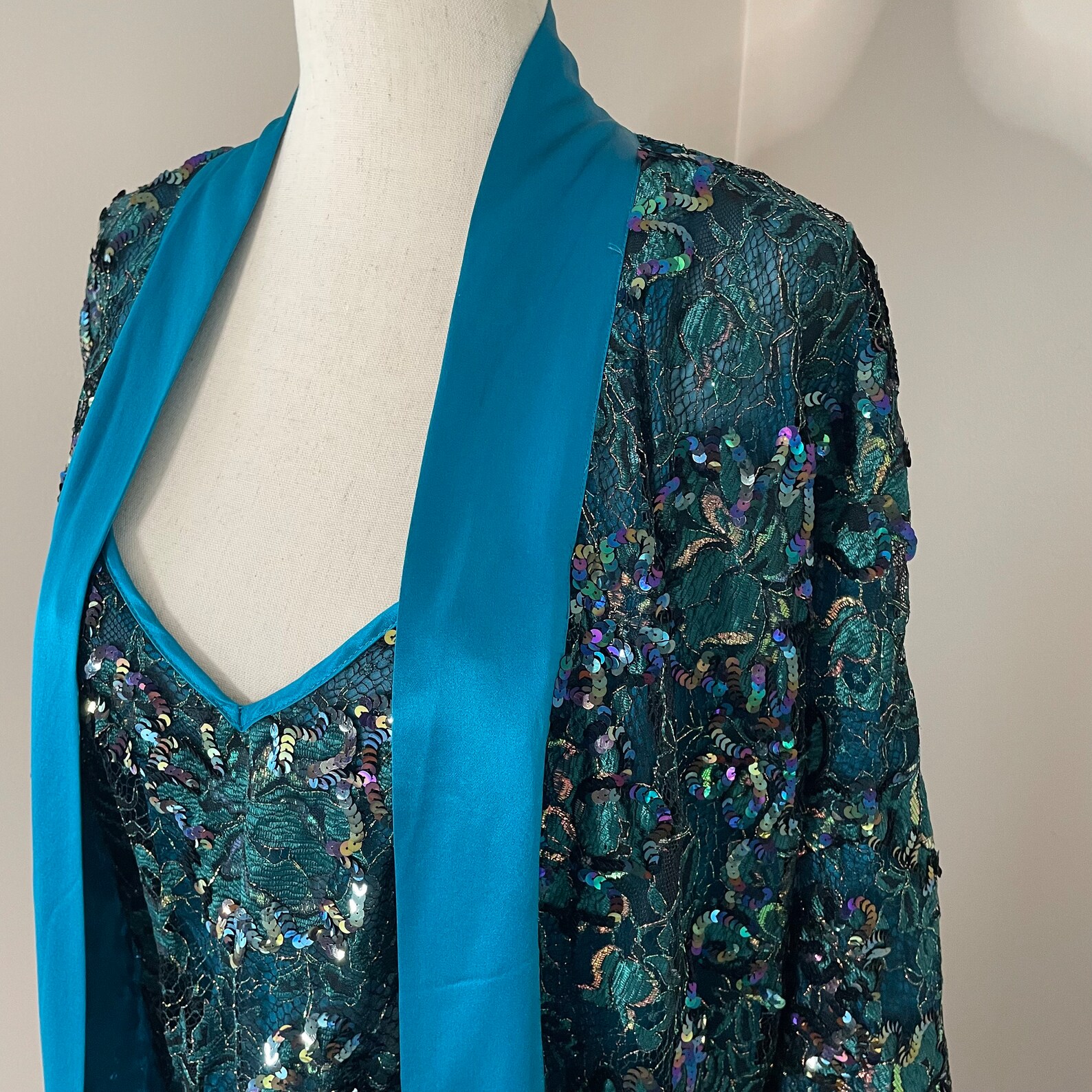 Vintage Victoria’s Secret Teal Silk Chiffon Sequin Kimono Robe Short ...