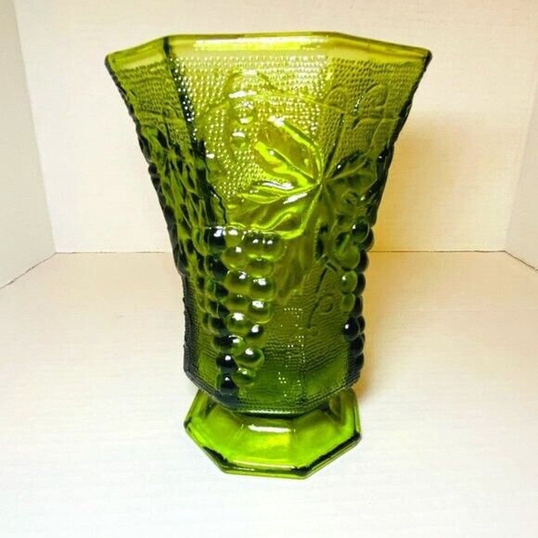 Anchor Hocking Vintage Green Glass Flower Vase Embossed Grapes Leaves ...