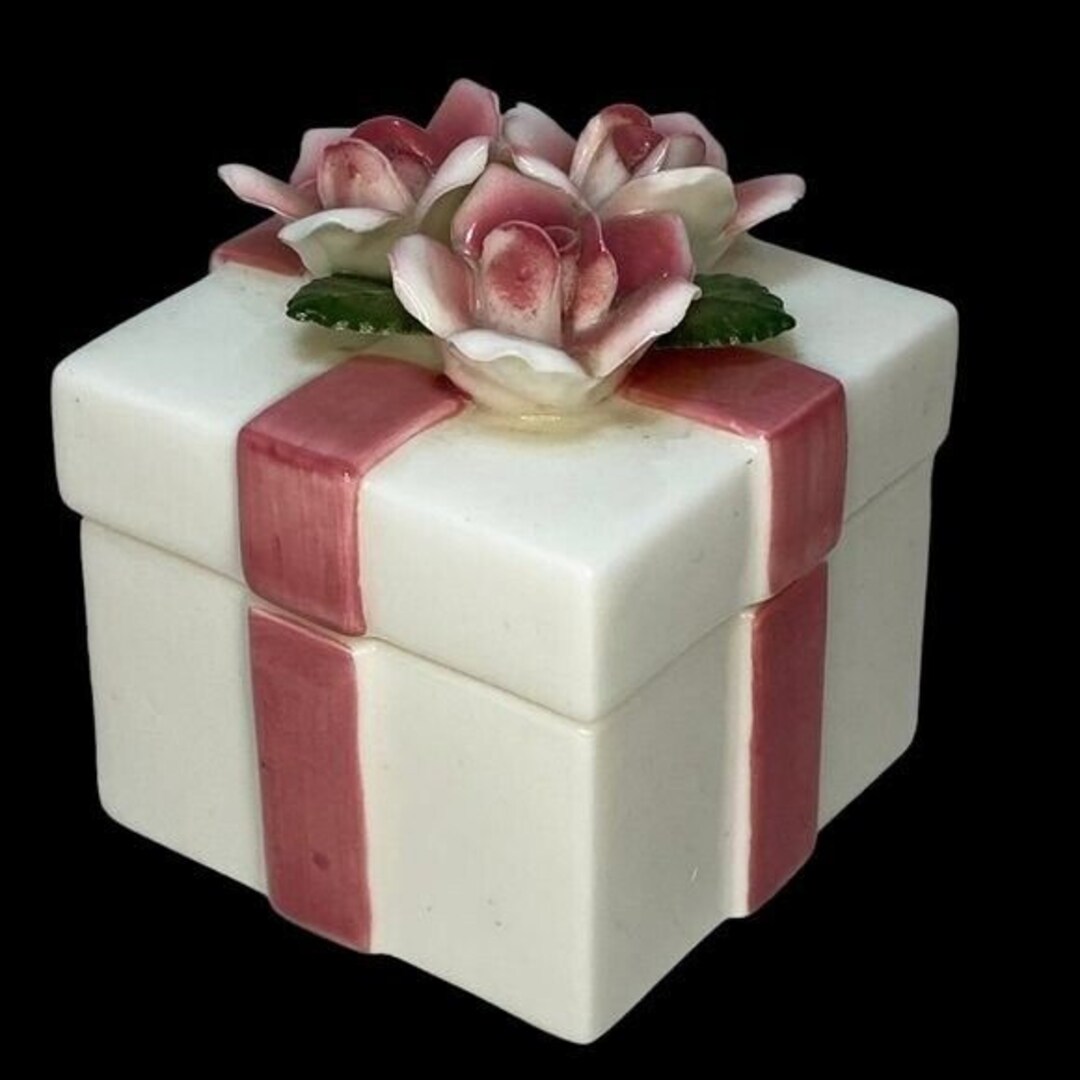 Vintage Porcelain White Trinket Box Gift Present Pink Ribbon and Roses ...