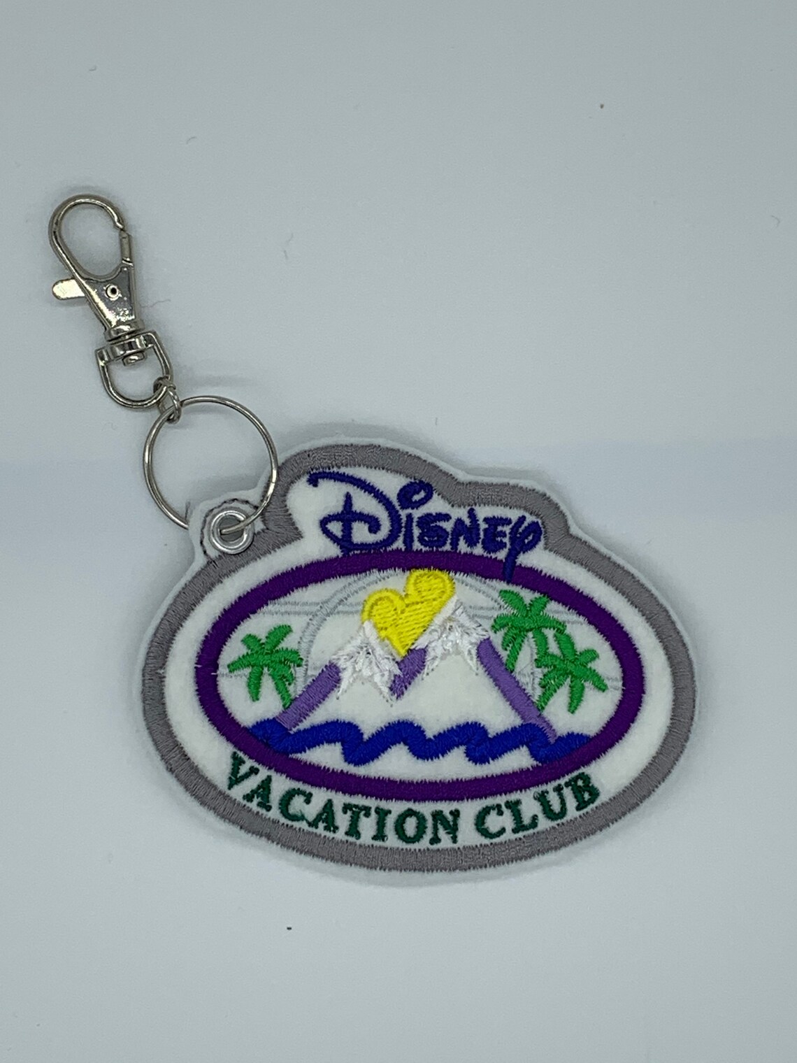DVC logo Disney Vacation Club Embroidered badge/patch. | Etsy