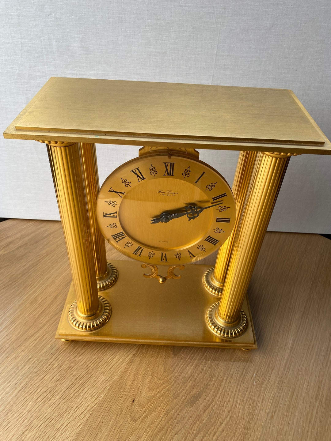 Hour Lavigne Mantle Column Clock. - Etsy