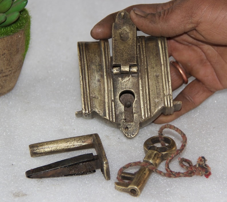 Antique Brass Screw System Star Designed Tricky Lock, Home Decor ...