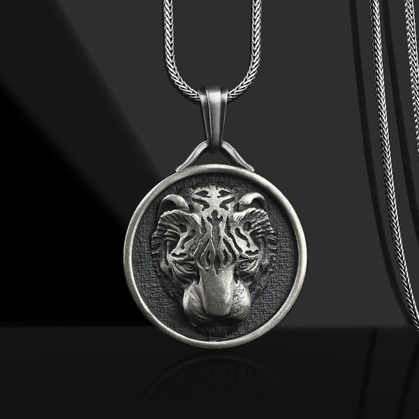 Saber Tooth Necklace - Etsy