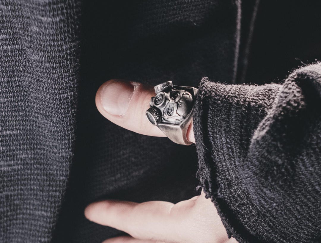 Gas Mask Biker Ring for Men in Sterling Silver, Apocalypse Mask Silver ...