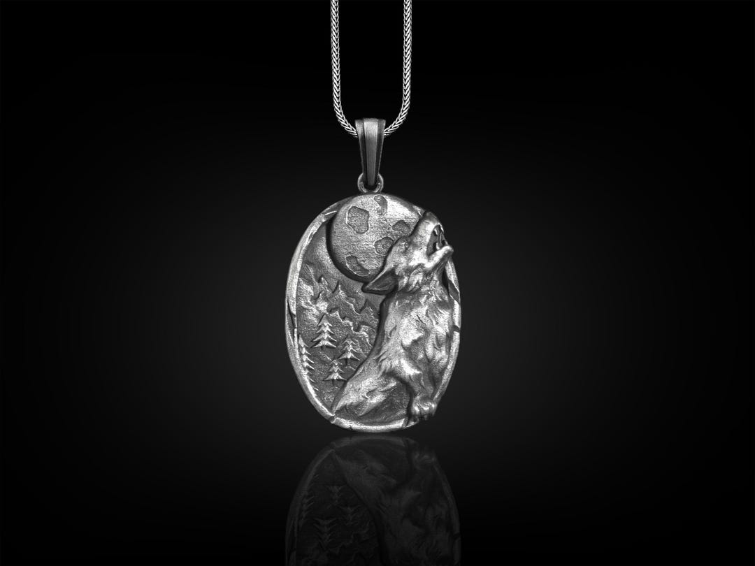 Howling Wolf Silver Men Necklace, Handmade Oval Wolf Pendant, Wolf ...
