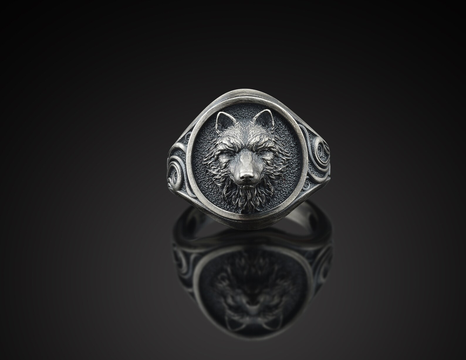 Handmade Wolf Sterling Silver Men's Signet Ring Wild Wolf - Etsy