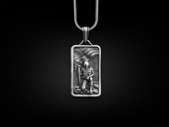 American soldier necklace store