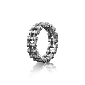 Biker Chain Ring in Oxidized Silver, Motorcycle Chain Ring for Men in ...