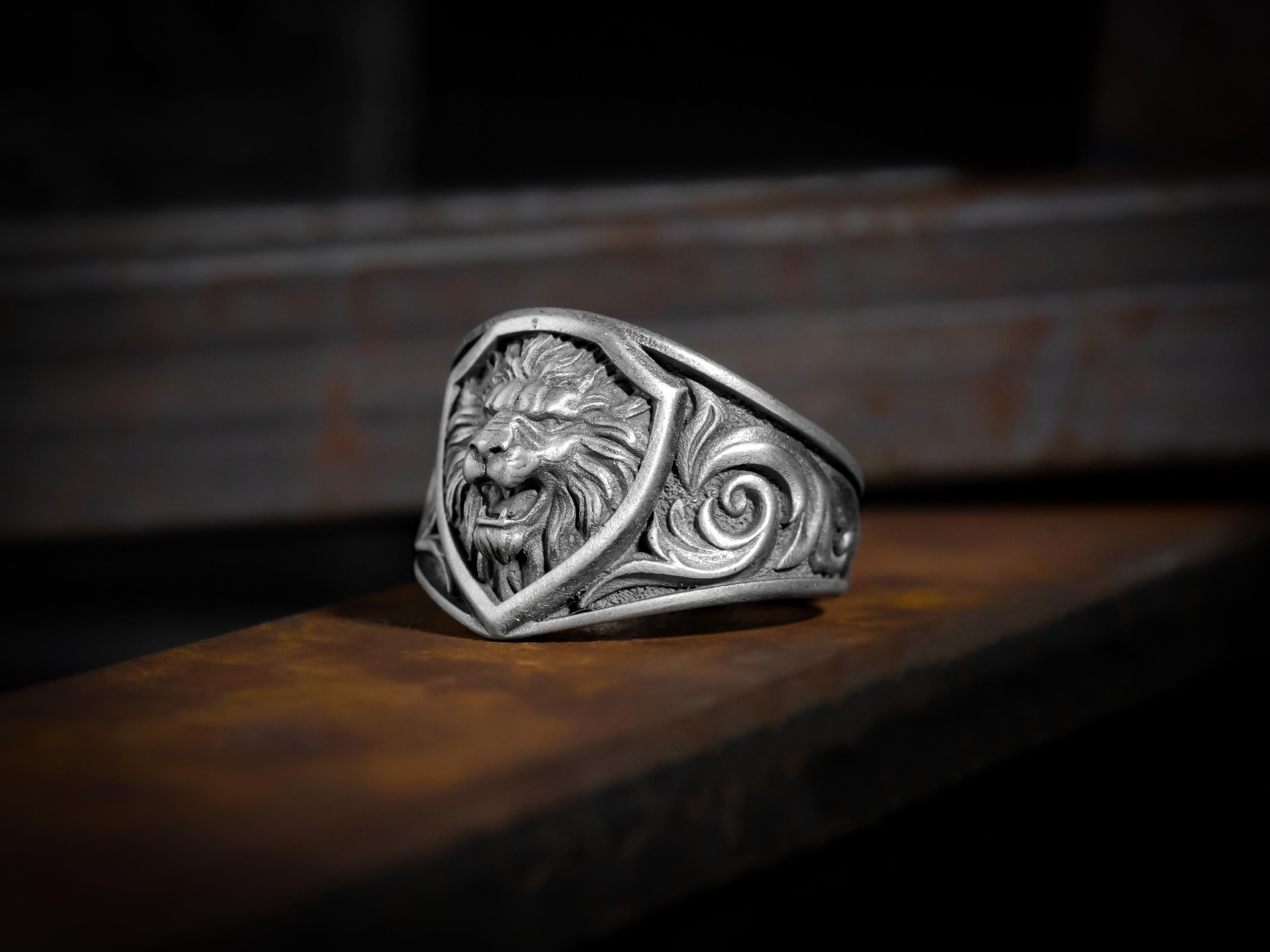 Signet Lion Ring for Pinky Finger in Sterling Silver, Oxidized 925 ...