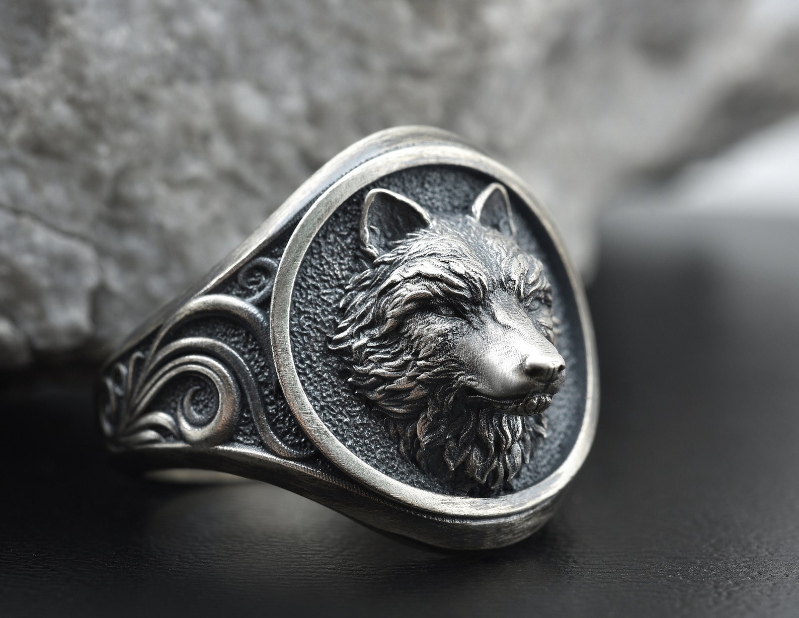 Handmade Wolf Sterling Silver Men's Signet Ring Wild Wolf - Etsy