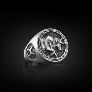 Taurus Pinky Signet Ring for Men, Oxidized Zodiac Sign Signet Ring in ...