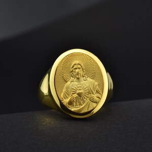Sacred Heart of Jesus Signet Ring for Men 14k or 18k Gold - Etsy