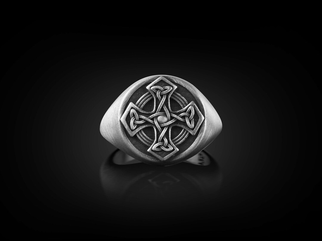 Celtic Cross Pinky Signet Ring for Men, Oxidized Celtic Mythology Ring ...