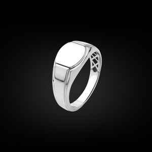 Silver Minimalist Signet Mens Ring, Sleek and Modern Design Men Wedding ...