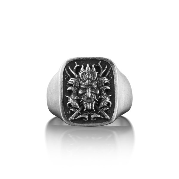 Samurai Signet Ring - Etsy