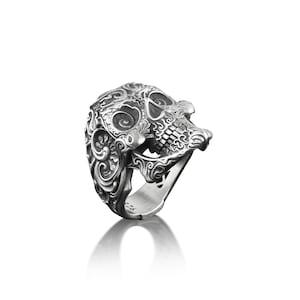 Skull With Spiral Eyes Ring for Men in Silver, Unique Gothic Men Ring ...