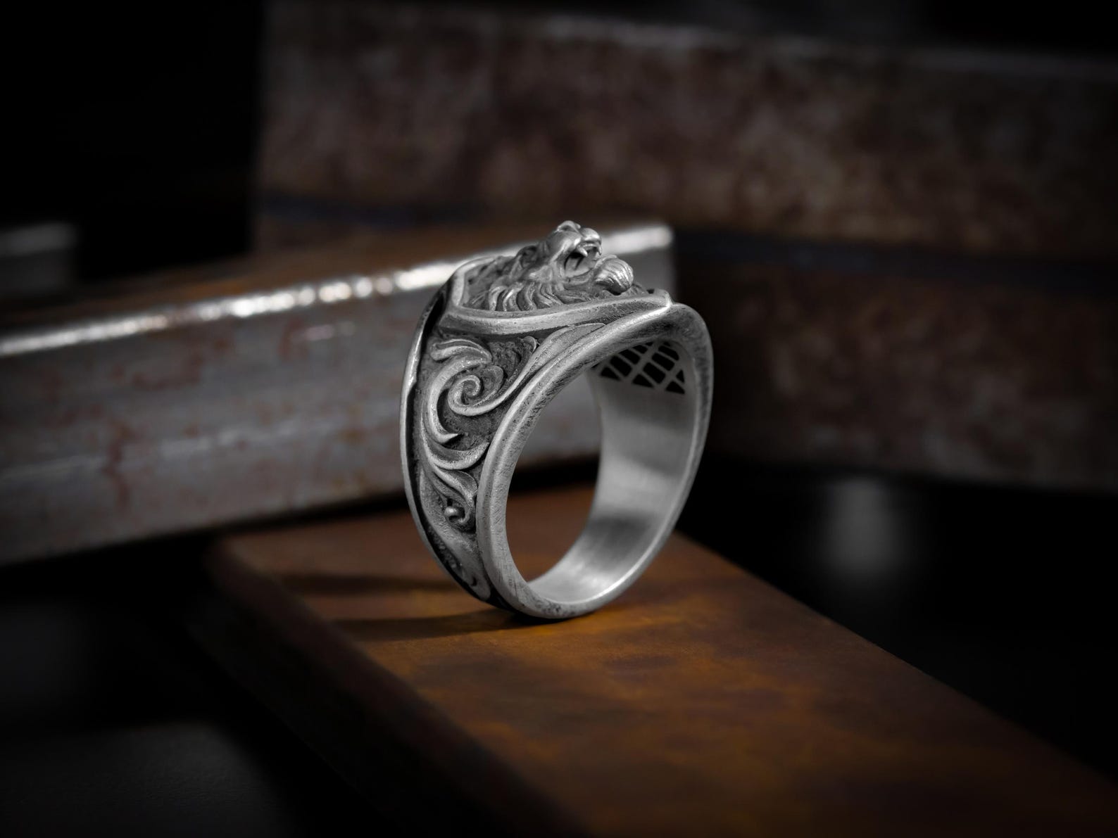 Signet Lion Ring for Pinky Finger in Sterling Silver, Oxidized 925 ...
