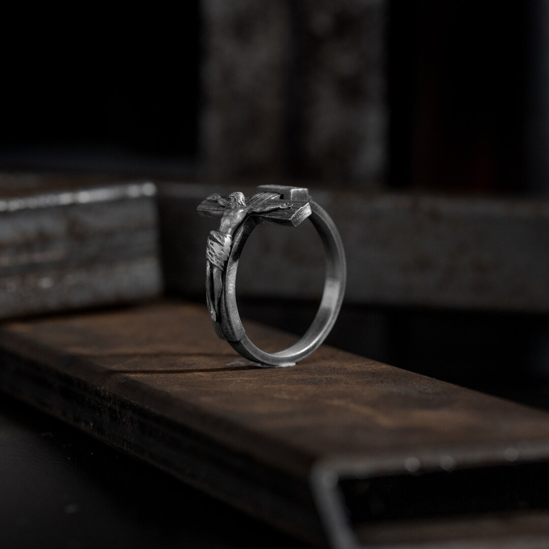 Jesus Christ Crucifix Cross Christian Band Ring in Sterling Silver ...
