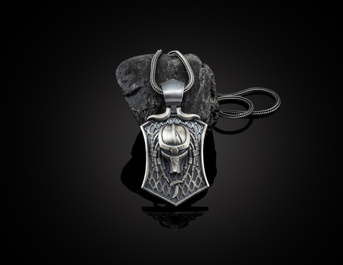 Silver Predator Pendant Alien and Predator Necklace Oxidized | Etsy