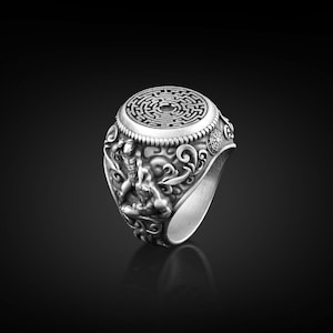 Theseus and Minotaur Greek Sculpture Men Ring, Greek Mythology Ring ...