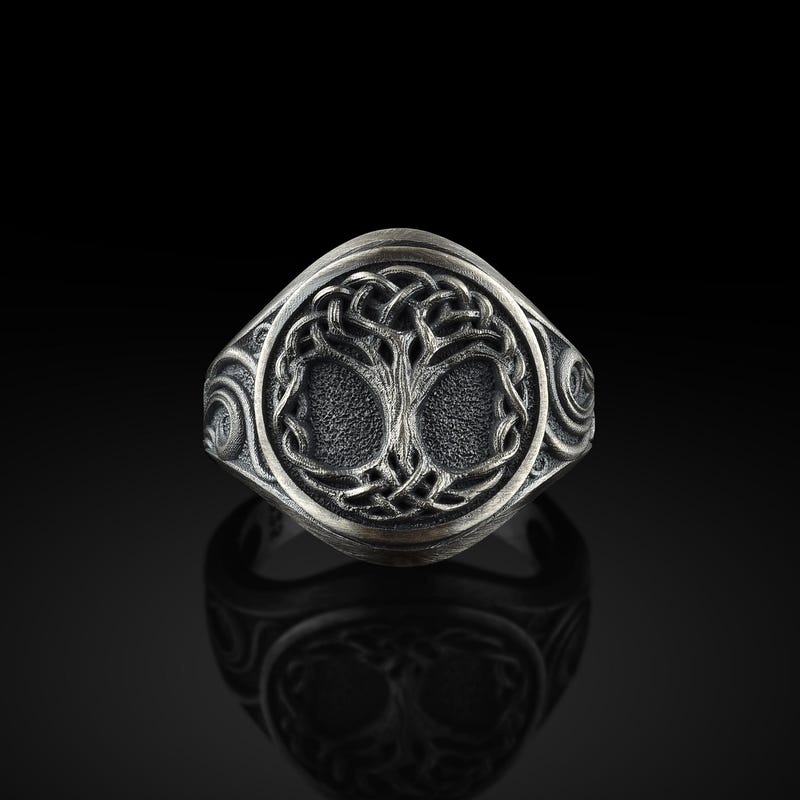 Tree Signet Ring - Etsy