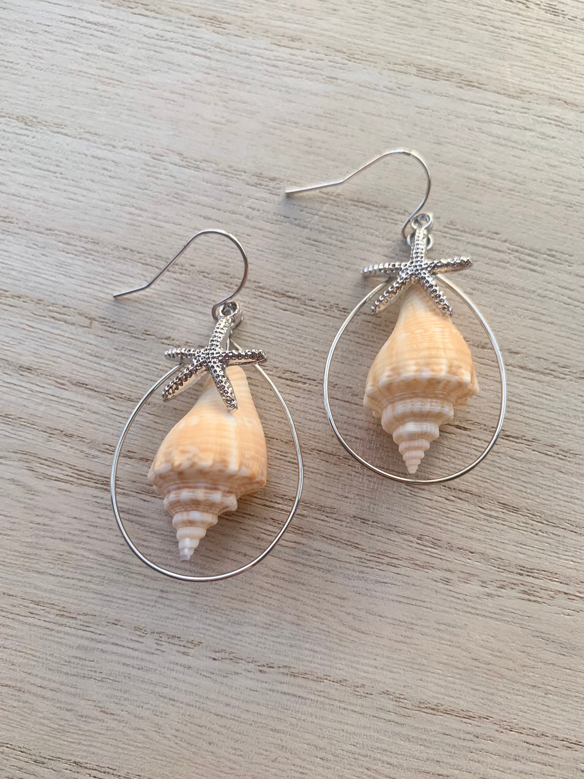 Florida Fighting Conch Silver Wire Wrapped Hook Earrings With Starfish ...