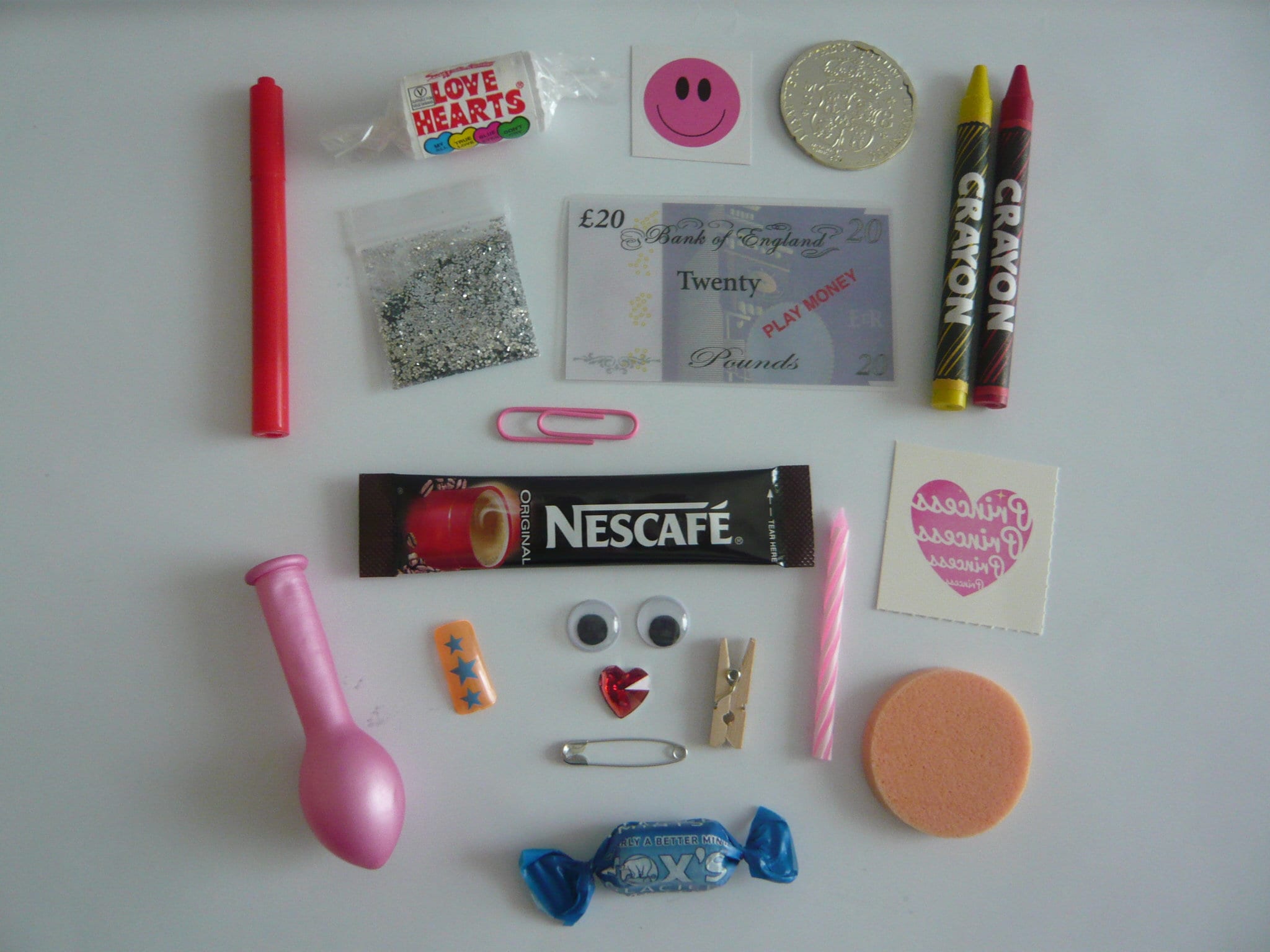 18th Birthday Survival Kit - FEMALE - Novelty Gift, Fun Birthday ...