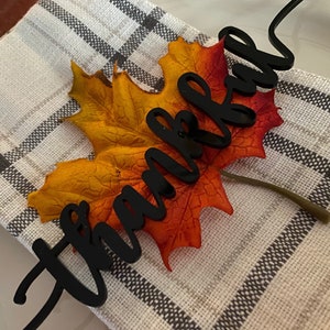 Thanksgiving Place Cards, Place Settings, Plate Words, Thankful Plate ...