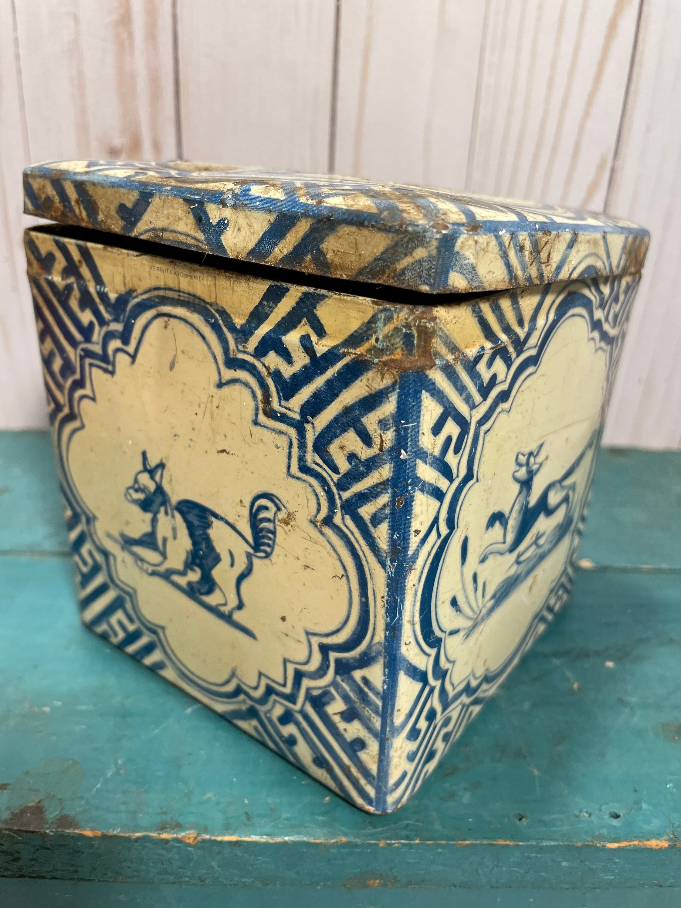 Vintage 1920s Dutch Tin Box, Delft Tile Pattern, Sewing Box ...