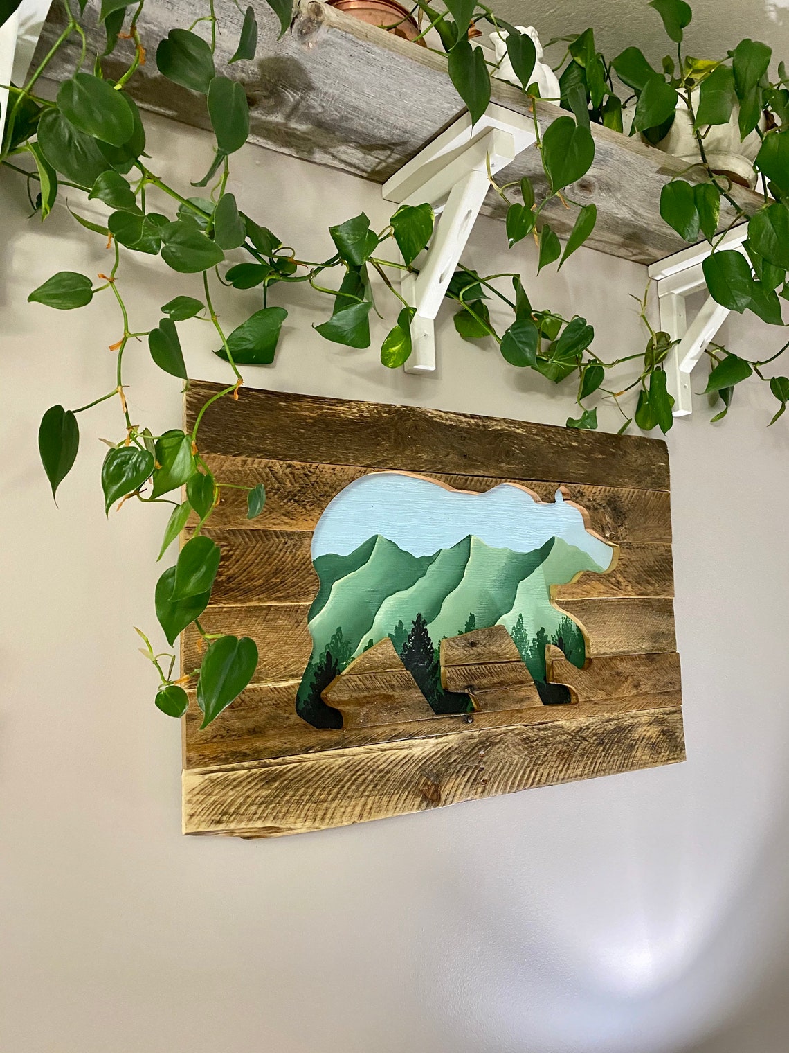 Wood Bear With Mountain Scene Handmade From Pallet Wood - Etsy