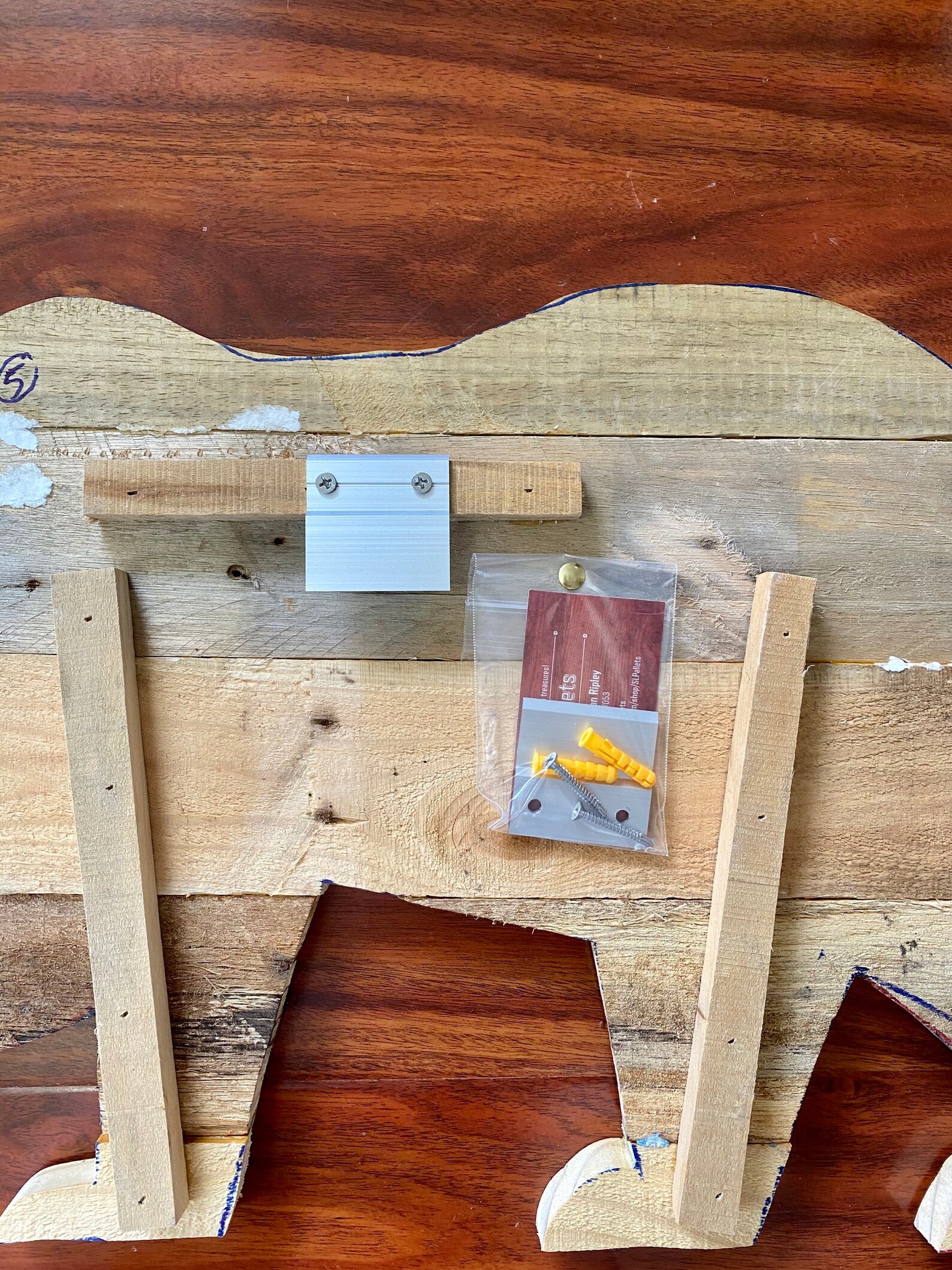 24 Home Bear With Heart / Pine Tree Pallet Wood Wall - Etsy