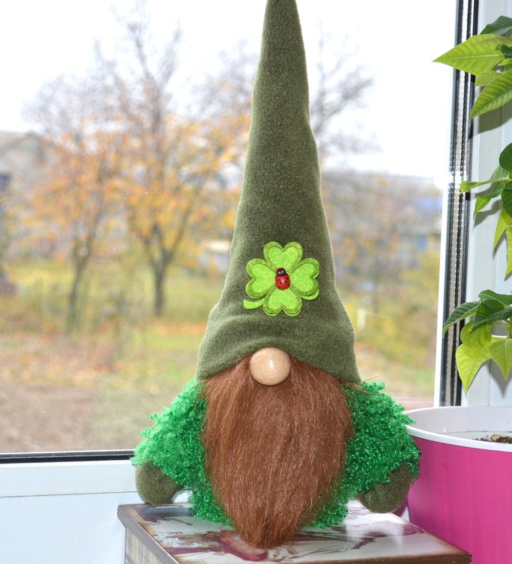 Lucky Gnome St Patrick's Day Patrick Gnome Irish Style - Etsy