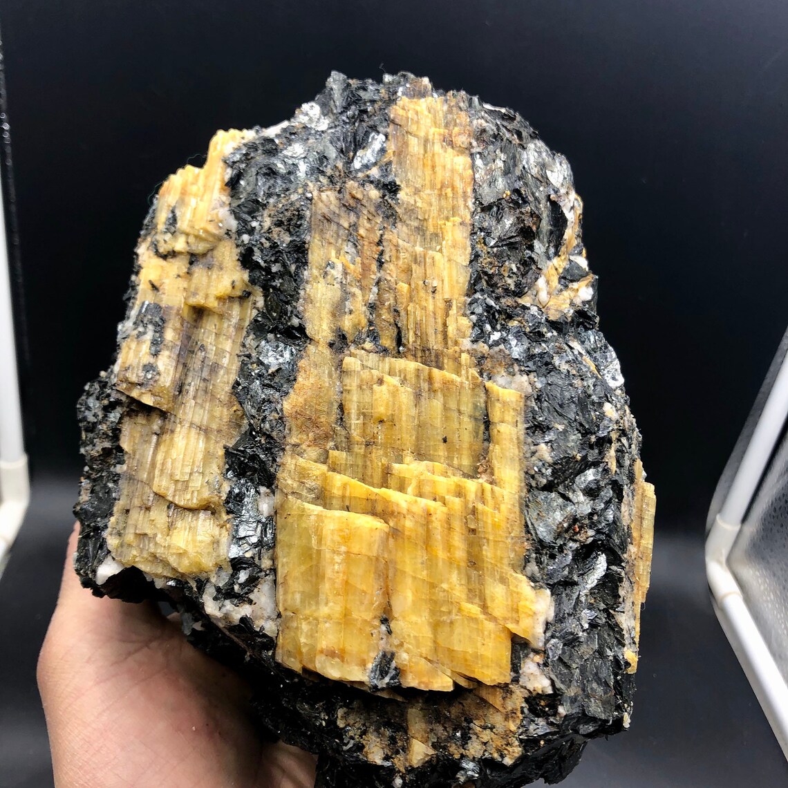 Crystal,topaz Stone, 100% Natural Beautiful Topaz Stone Black Mica ...