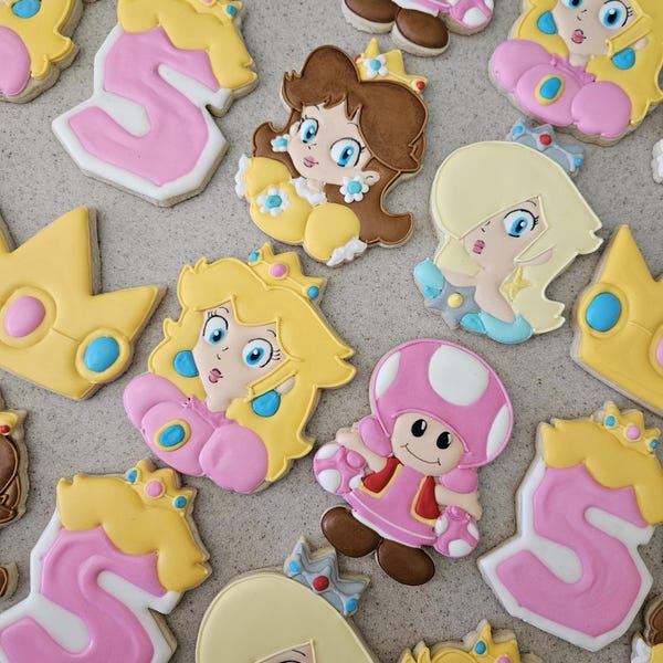 TheFandomBakery - Etsy