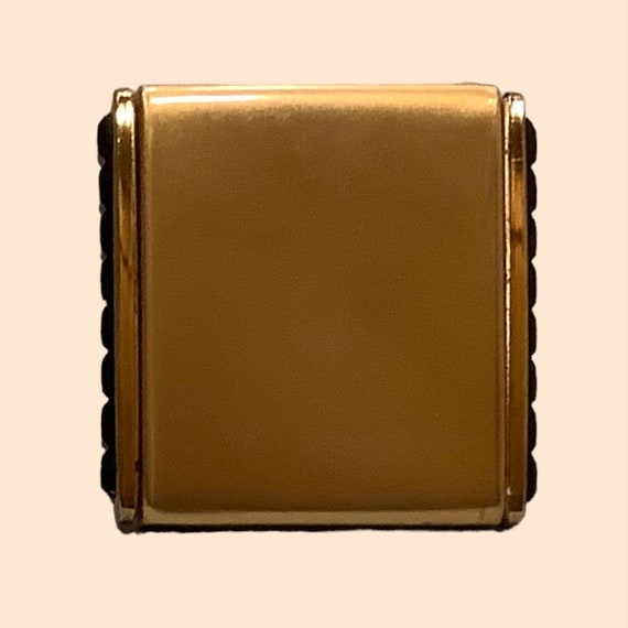 Vintage Powder Compact From The 1940’s - Gem