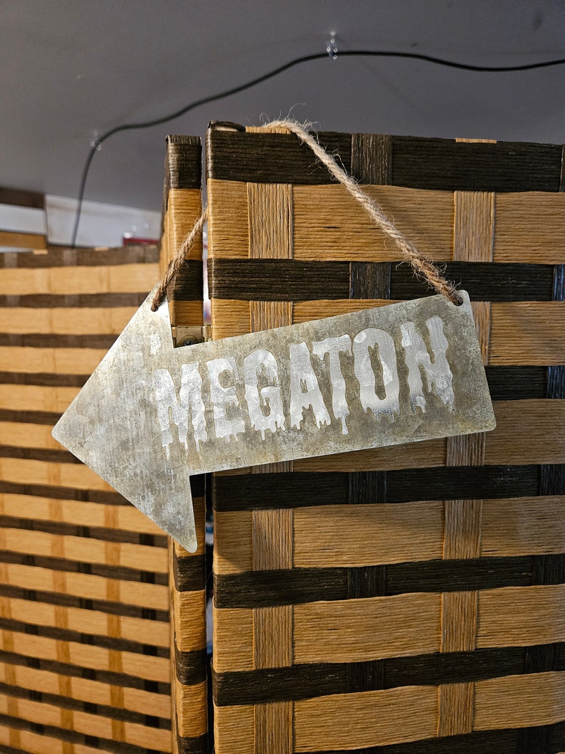 Fallout Megaton Arrow Fallout Wall Decor Etched Metal, Fallout Gift ...