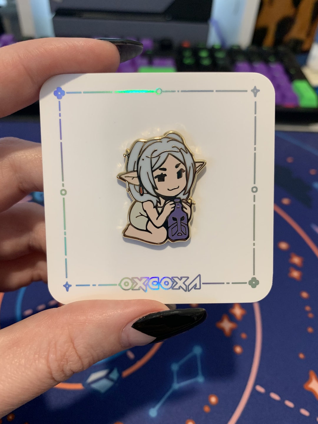 Frieren Potion Enamel Pin (PRE-ORDER) - Etsy