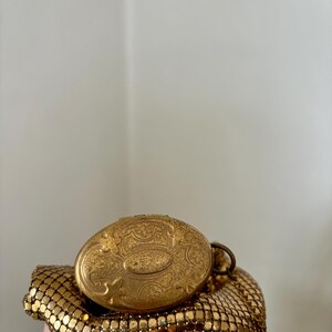 Antique 1920s Gold Mesh Expandable Coin Purse Rare Collectible Handbag ...