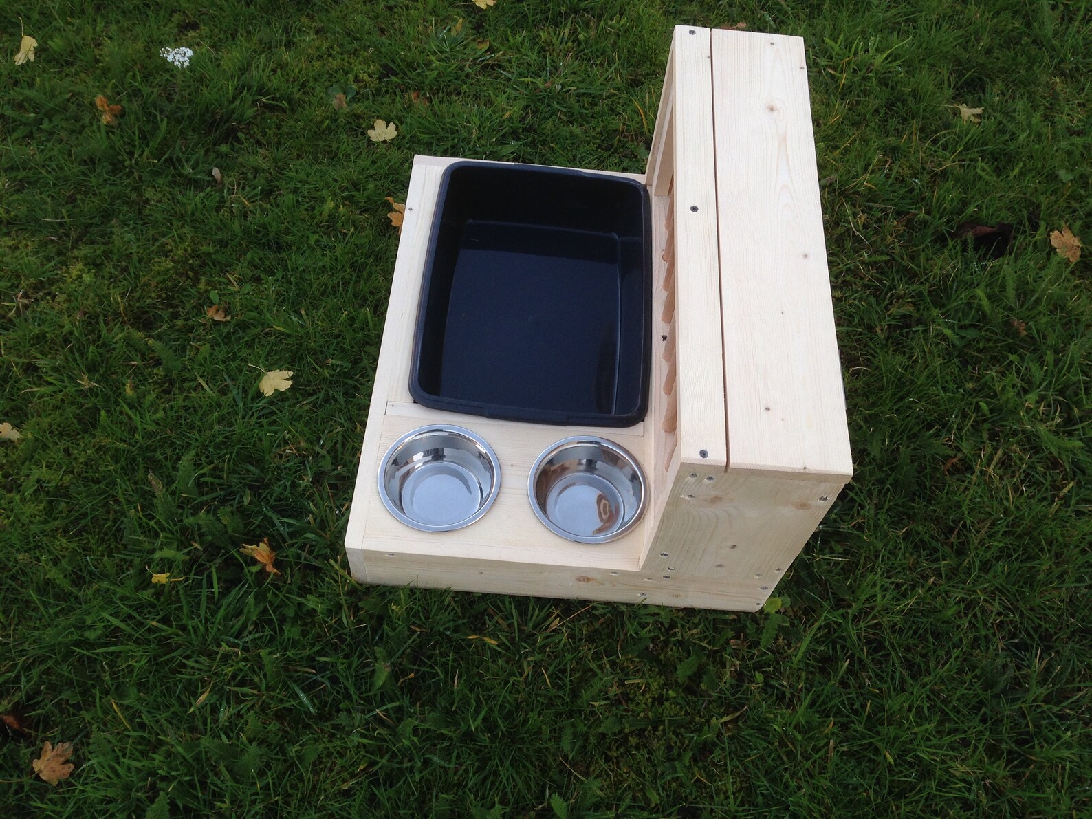 Rabbit Hay Feeder 3 in 1 Hay & Food Bowls With Litter Tray - Etsy UK