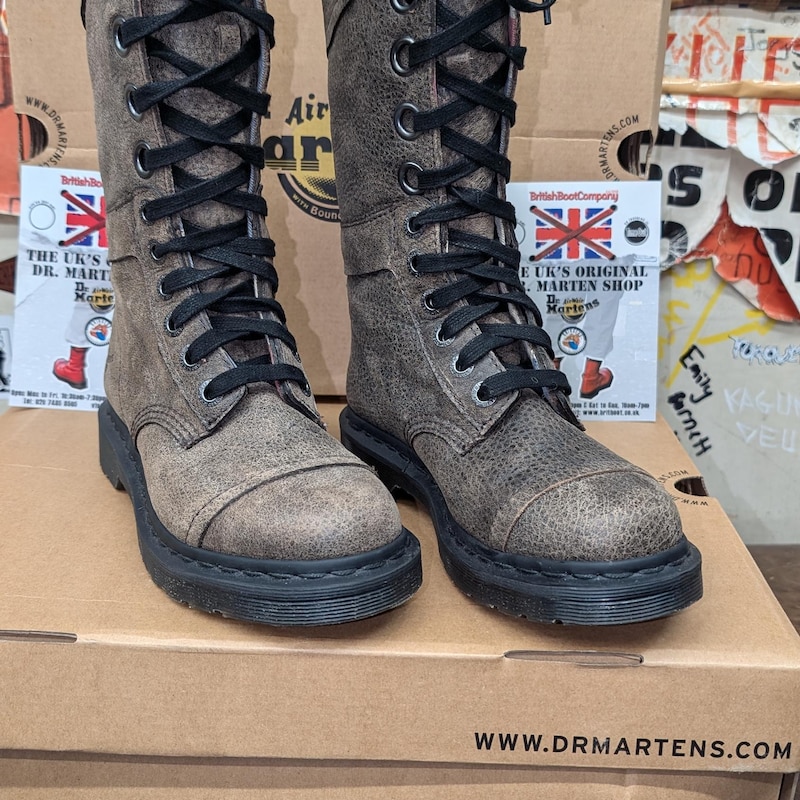 1914 Dr Marten - Etsy