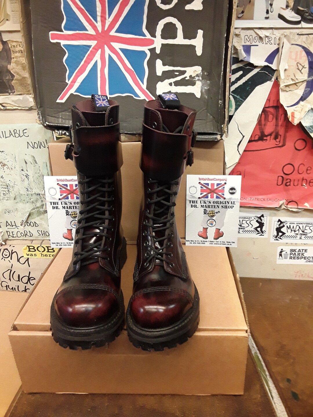 NPS X1.1124 BURGUNDY 14 Hole Twin Strap Made in England Size 5.5 - Etsy