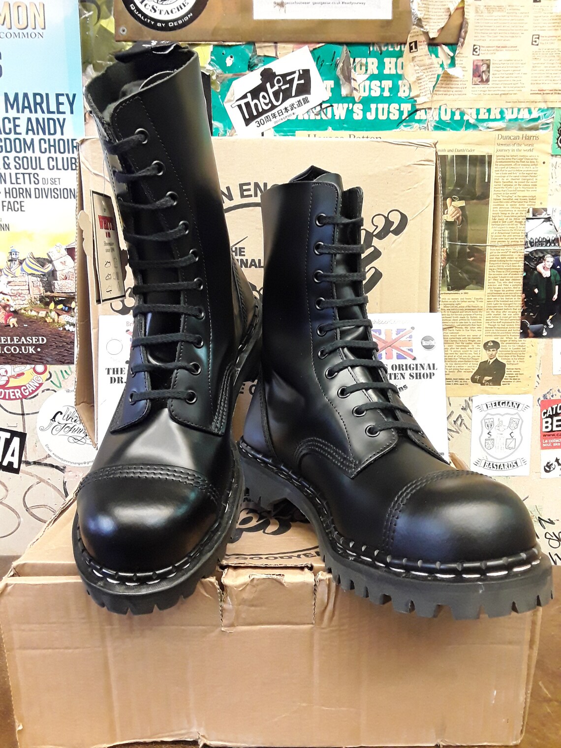 GRIPFAST Vintage 90's, 10 Hole Steel Toe, Men's Black Boots, Commando ...