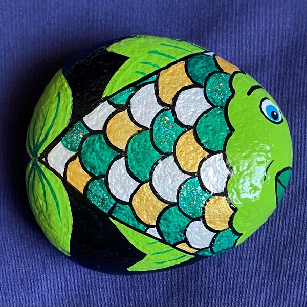 Bee Painted Rock, Bumblebee Painted Stone, Bees Home Decor and Gifts - Etsy