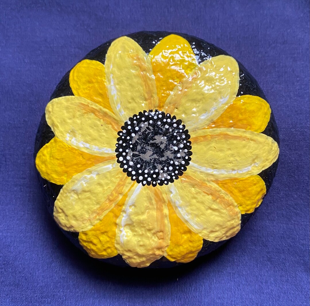 Sunflower Painted Rock, Flower Painted Stone, Sunflowers, Flowers ...