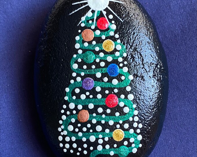 Christmas Tree Painted Rock, Holiday Painted Stone, Winter, Garden ...